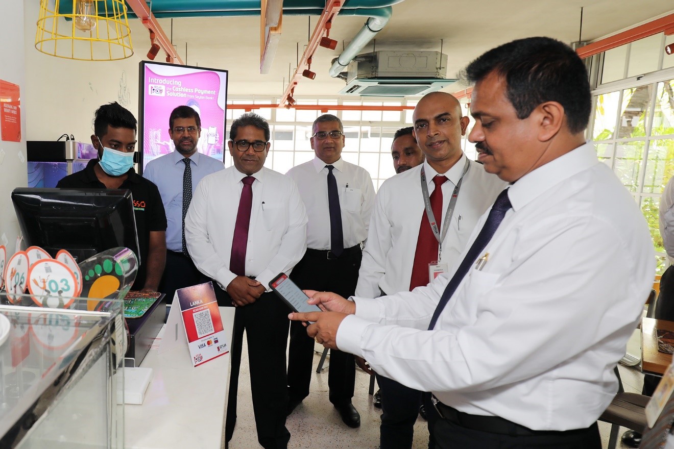 Seylan Bank Launches SeylanPay QR Payment Solutions | Banks in Sri ...